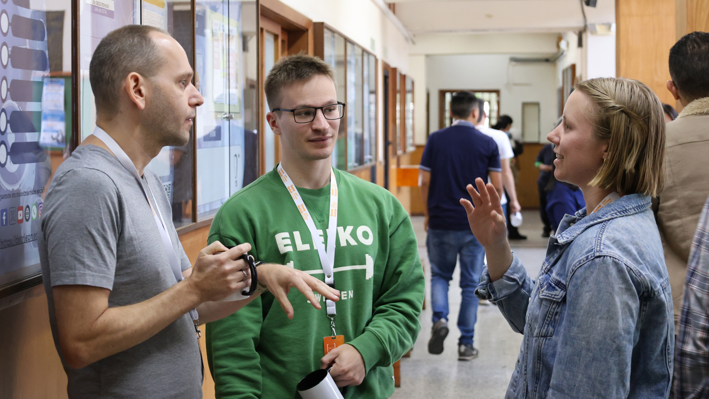 Meeting in the Middle for RandNLA, Optimization, and Inverse Problems ...