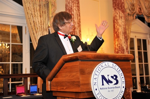 Richard Tapia Receives NSB Vannevar Bush Award | SIAM