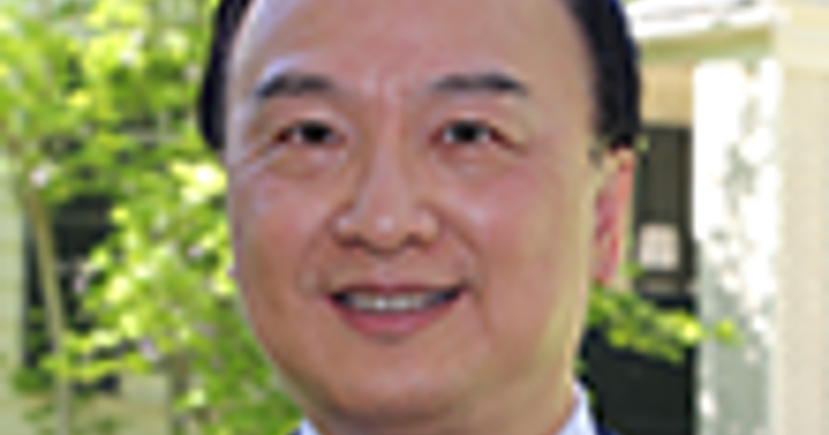 Prize Spotlight: Guo Luo and Thomas Y. Hou | SIAM